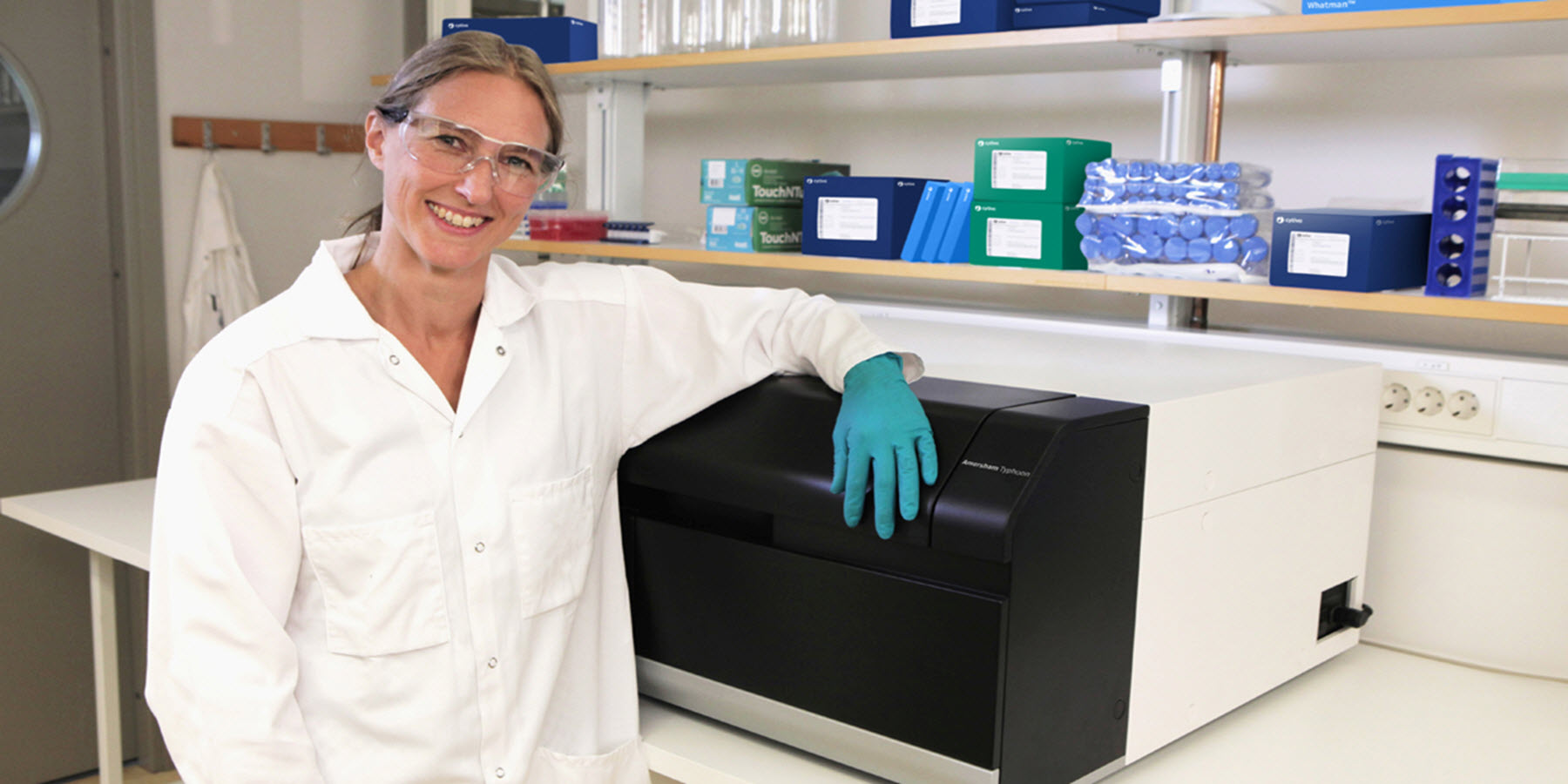 Are You Looking for The Gold Standard in Biomolecular Imaging?